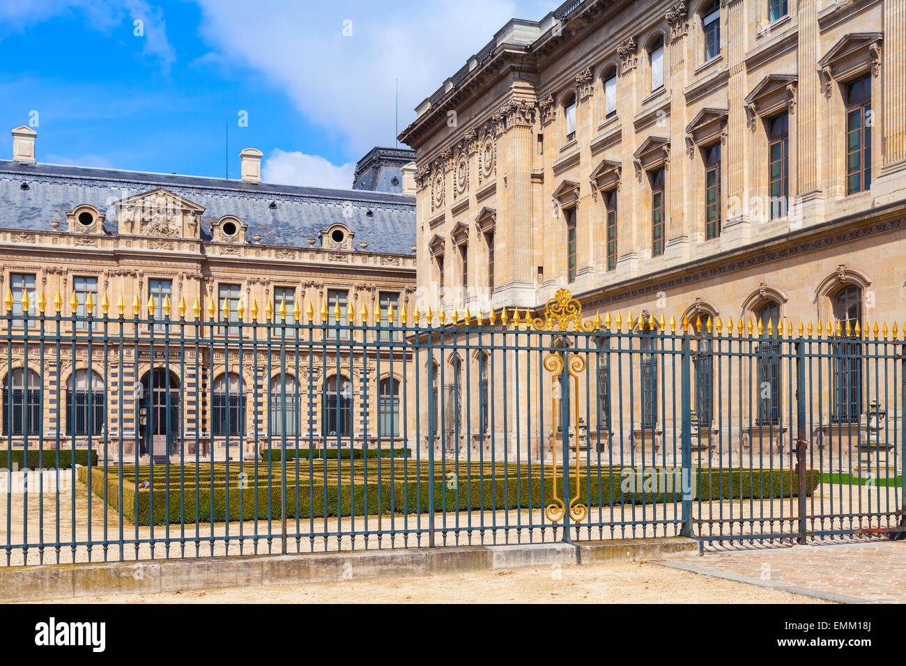 Louvre museum exterior hi-res stock photography and images - Alamy