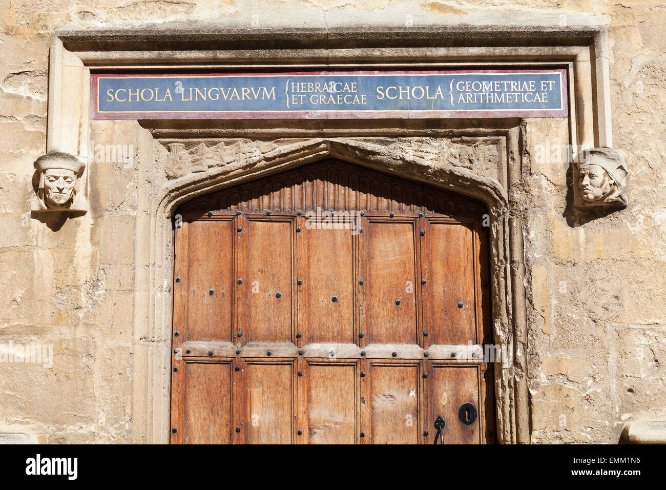 Old library exterior england hi-res stock photography and images - Alamy