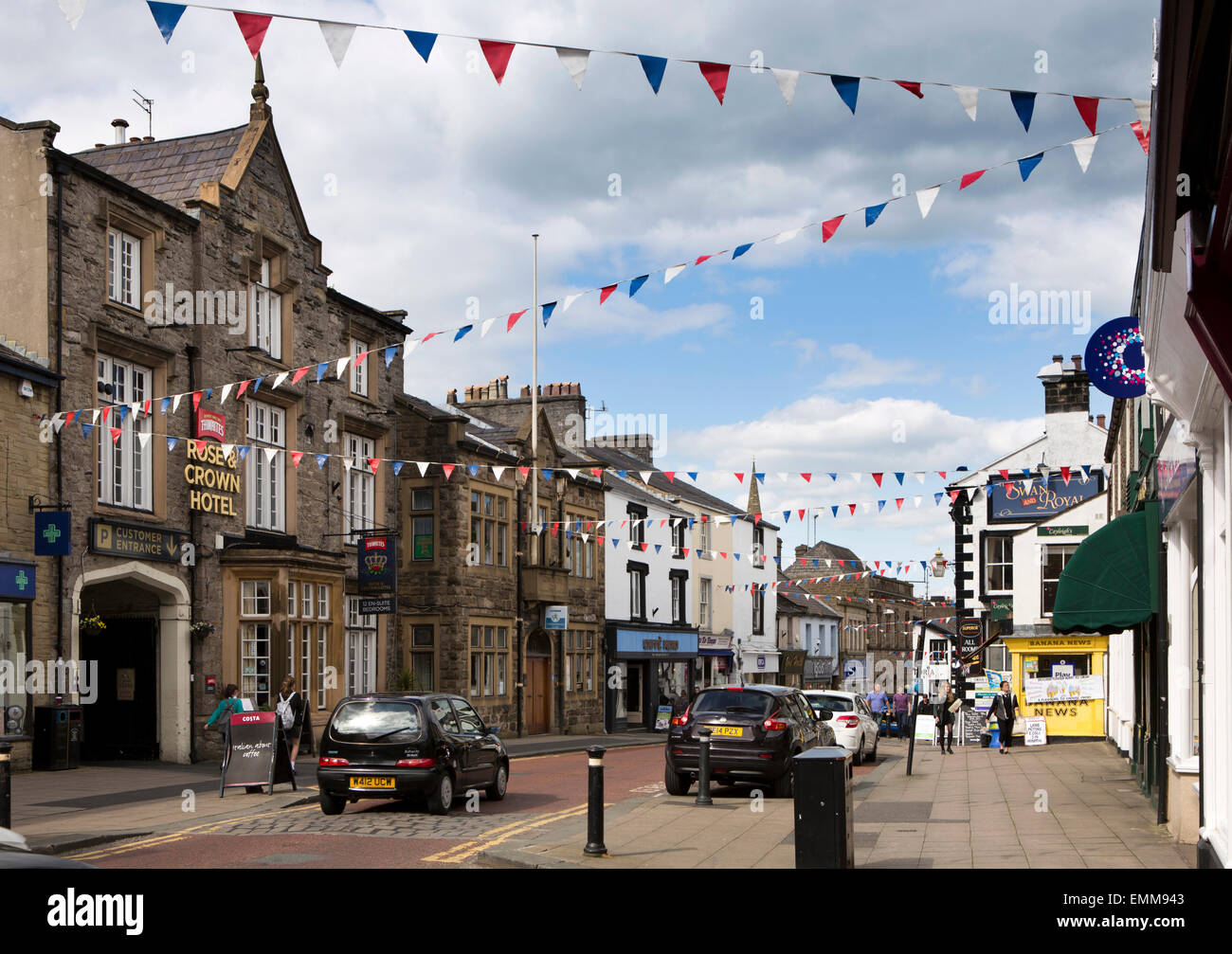 UK, England, Lancashire, Ribble Valley, Clitheroe, bunting flying over ...
