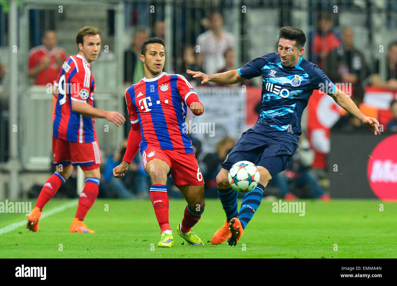 Munich, Germany. 21st Apr, 2015. Bayern Munich's Mario Goetze (L-R) and ...