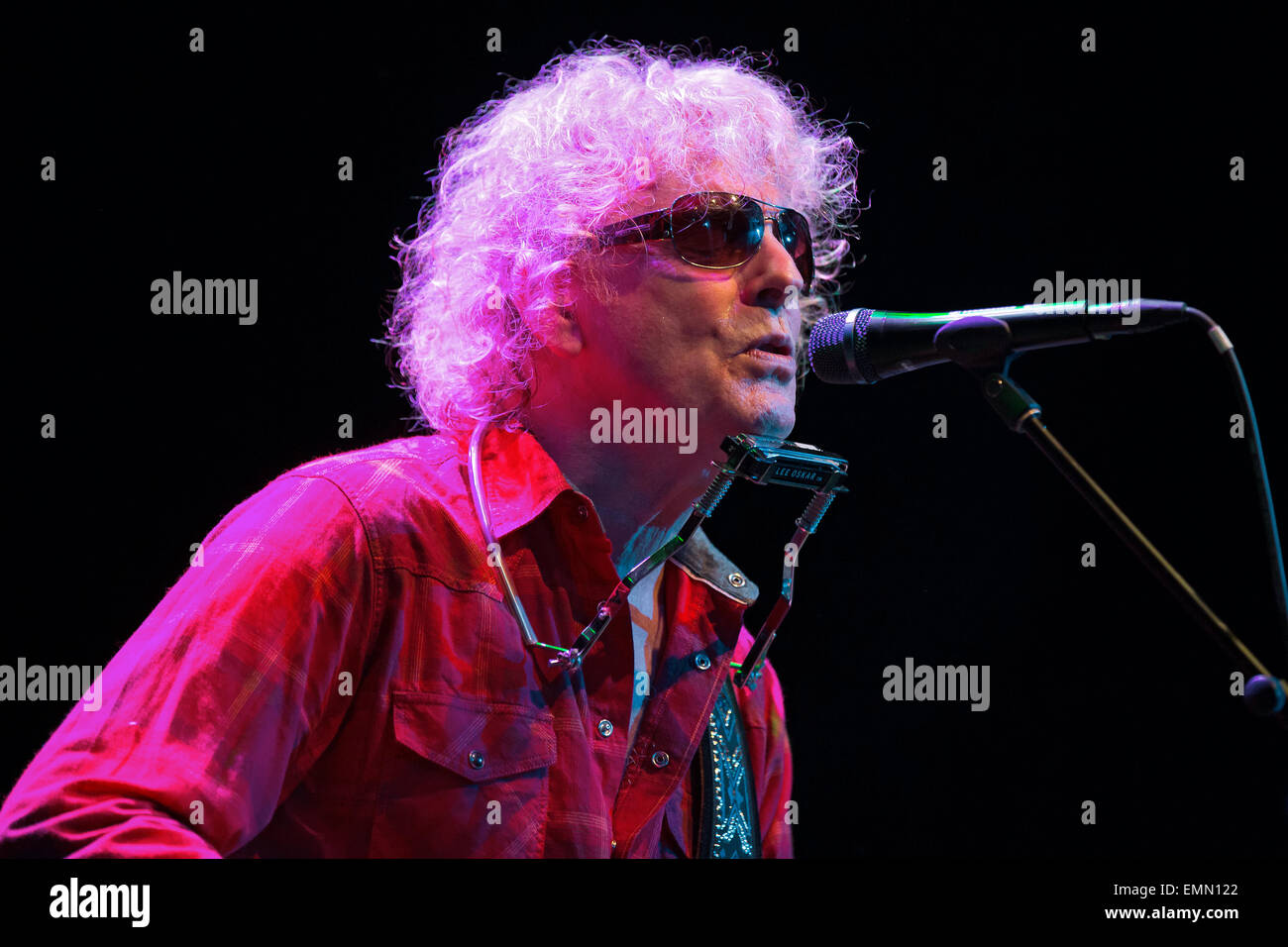 Ian Hunter & the Rant Band performing live at Falkhallen Featuring: Ian ...
