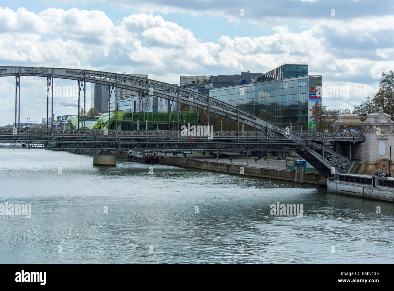 Paris, France. Bridges, "Viaduc d'Austerlitz", on Seine RIver, Scenic ...