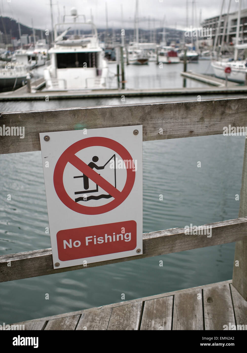 Harbour no fishing sign hi-res stock photography and images - Alamy