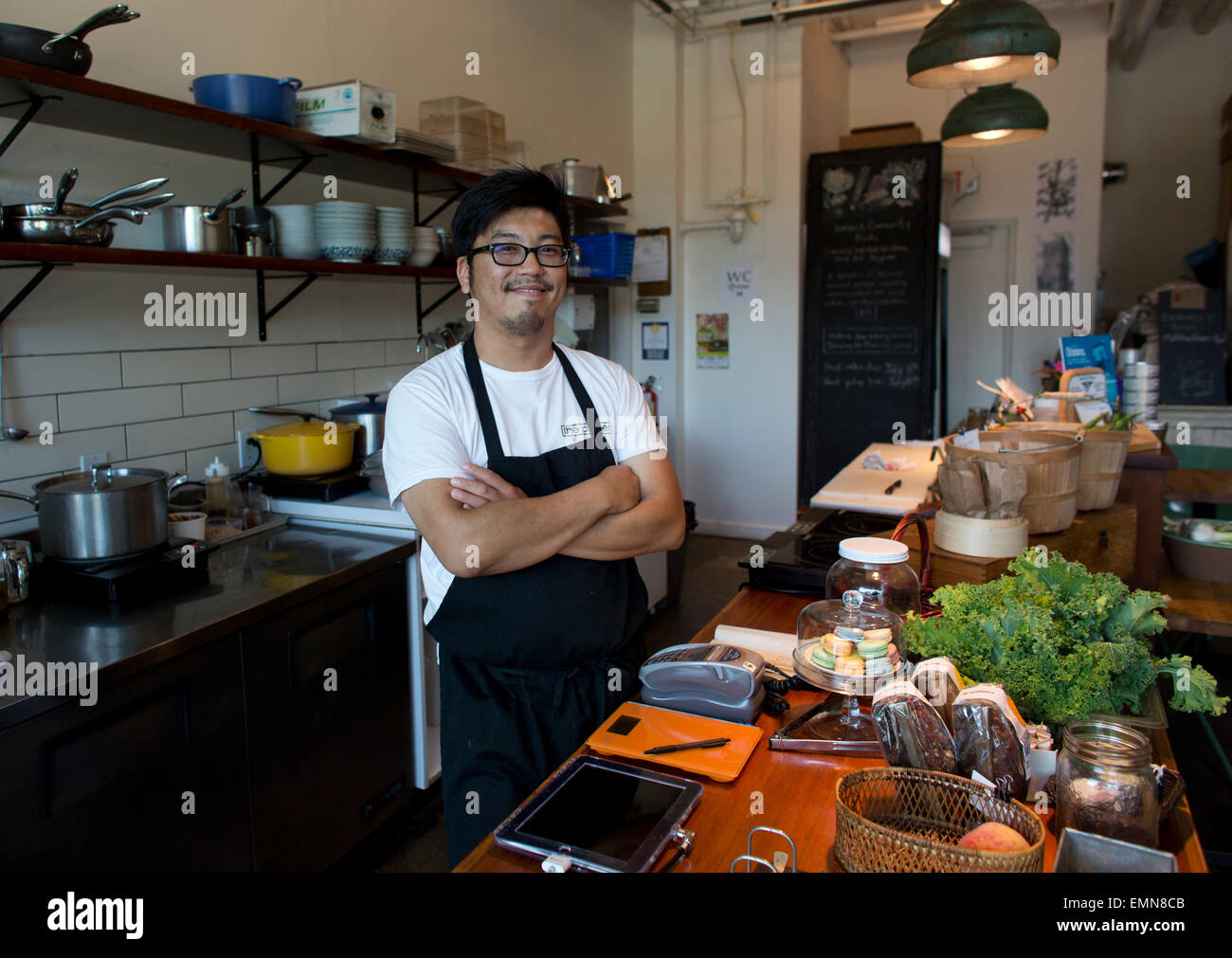 Cook in a restaurant hi-res stock photography and images - Alamy