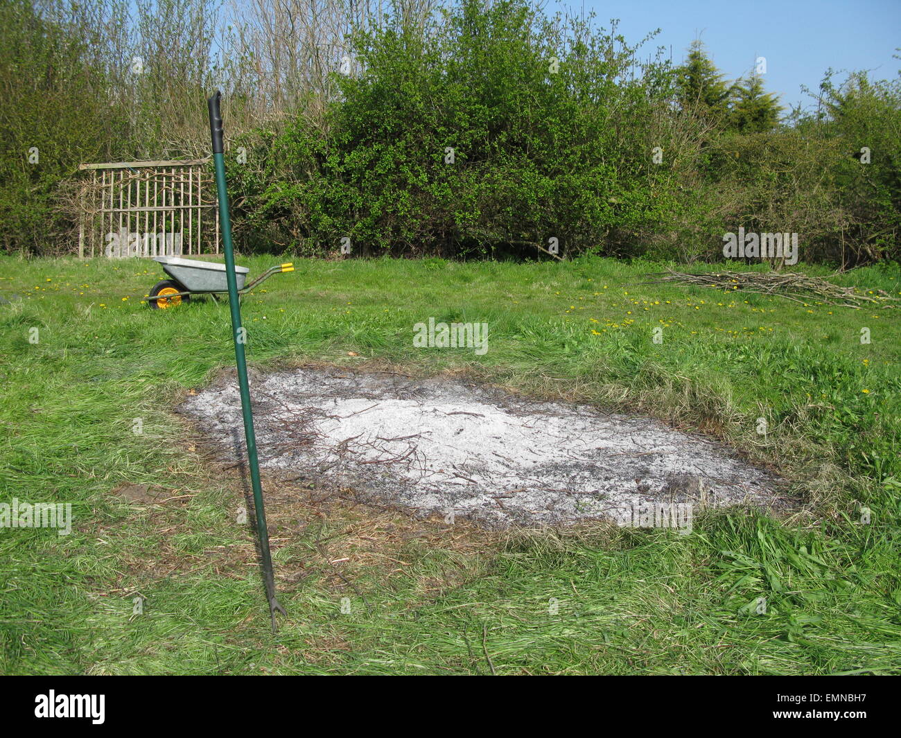 Spring clean in the garden Stock Photo - Alamy