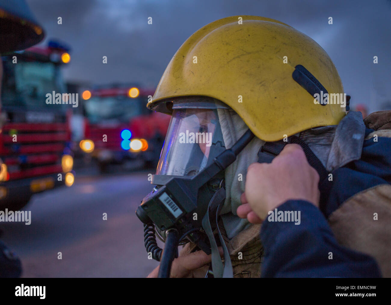 Female firefighter hi-res stock photography and images - Alamy