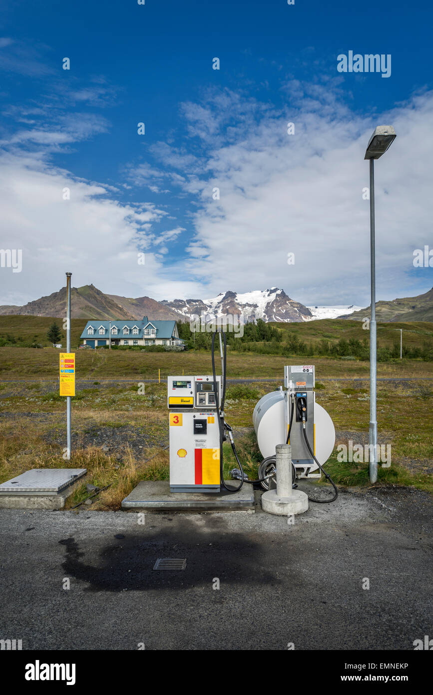Small Gas Station in the countryside, Skaftafell, Eastern Iceland Stock ...