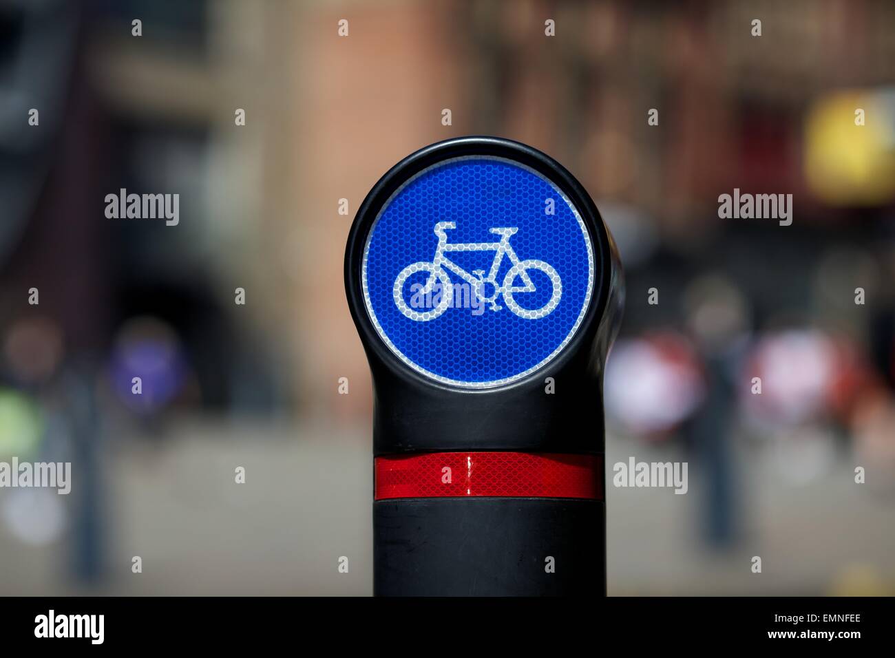 Picture by IPM UK cycle lane road sign Stock Photo - Alamy