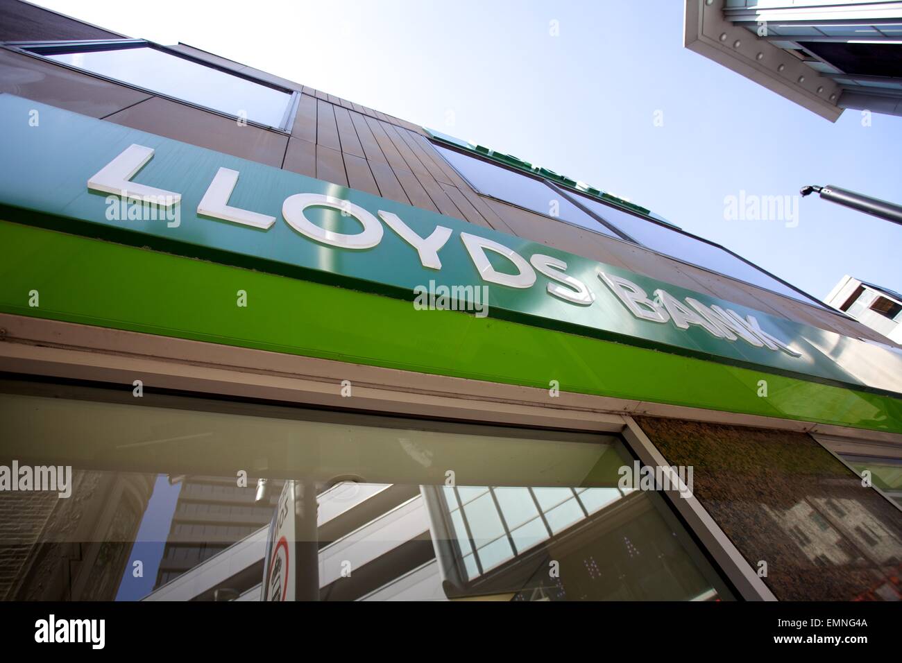 Lloyds Bank signage outside bank building in Leeds city centre Stock ...