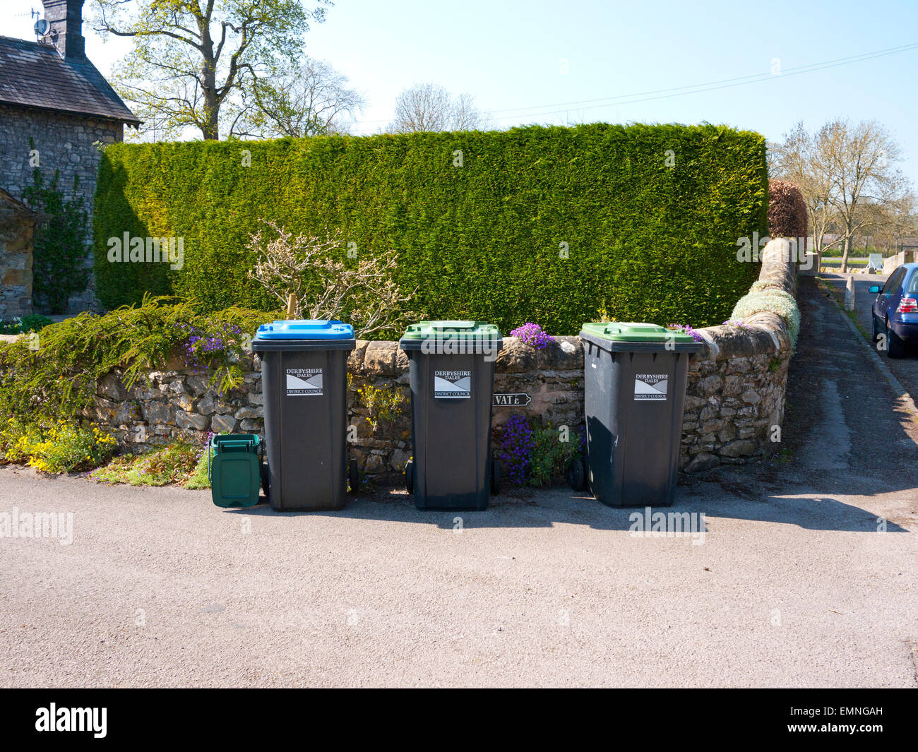 Council refuse bins hi-res stock photography and images - Alamy