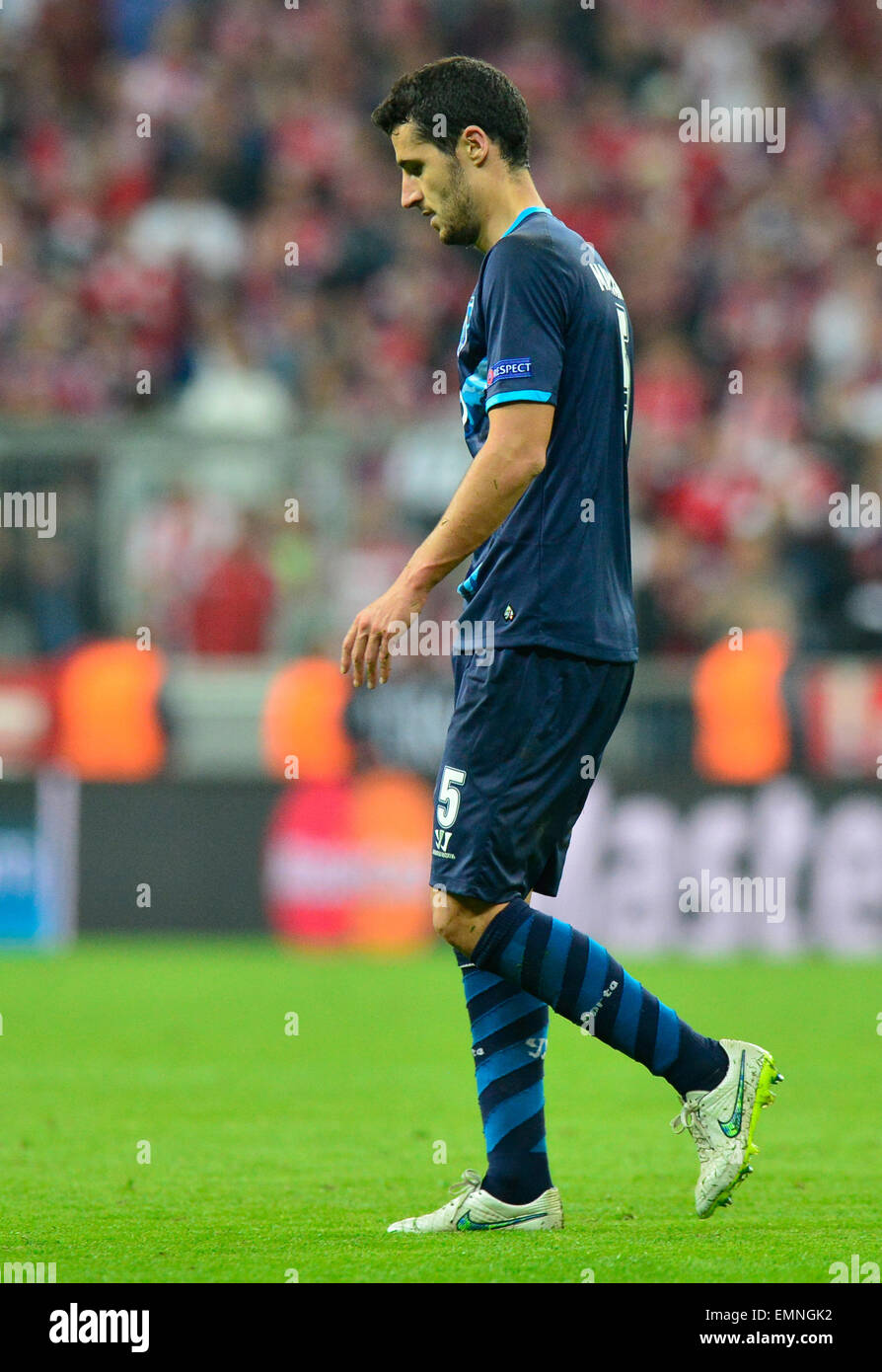 Munich, Germany. 21st Apr, 2015. Porto's Ivan Marcano leaves the pitch ...
