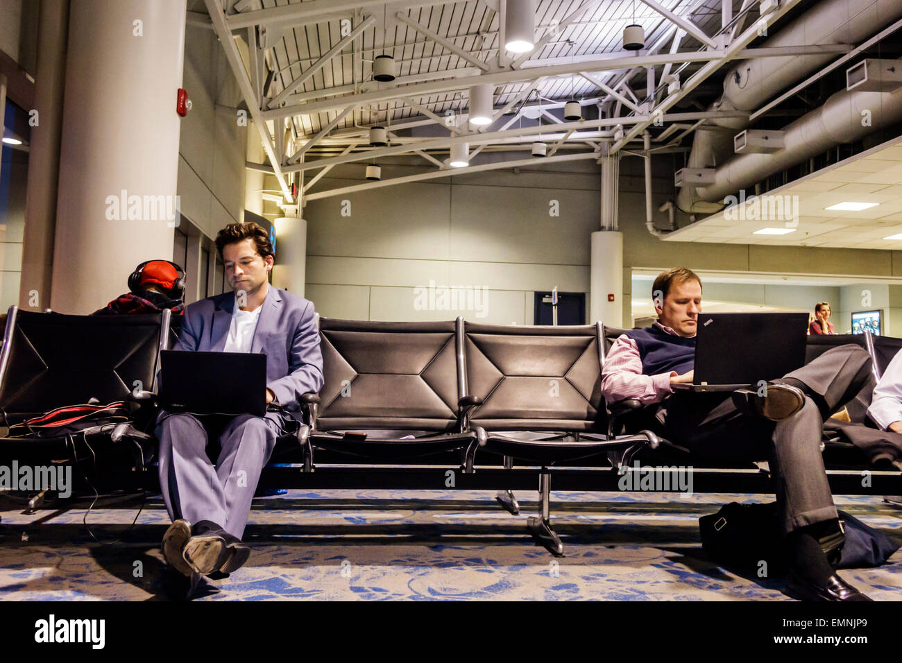 Charlotte douglas international airport clt terminal gate hi-res stock ...