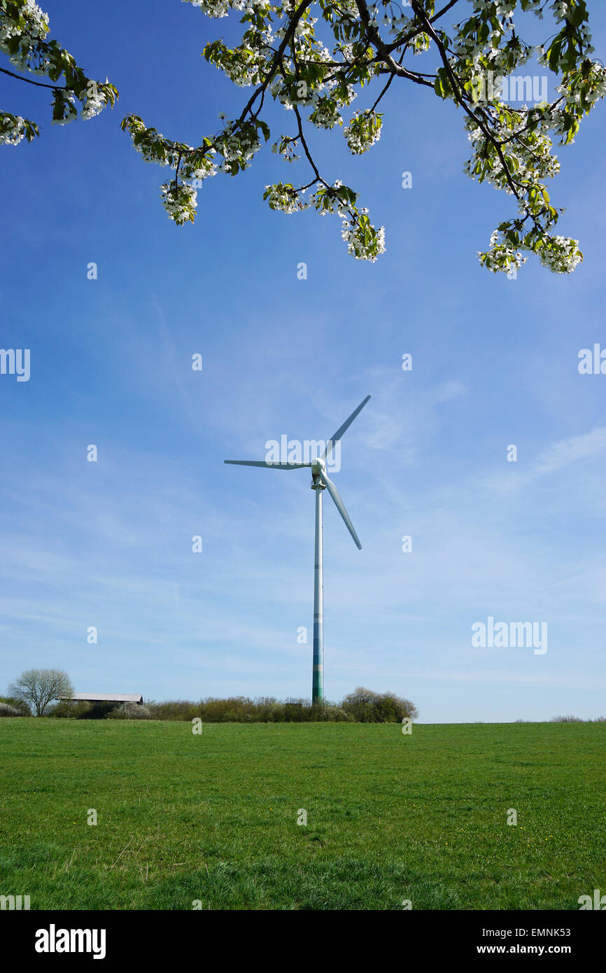 Horizontal axis wind turbine hi-res stock photography and images - Alamy