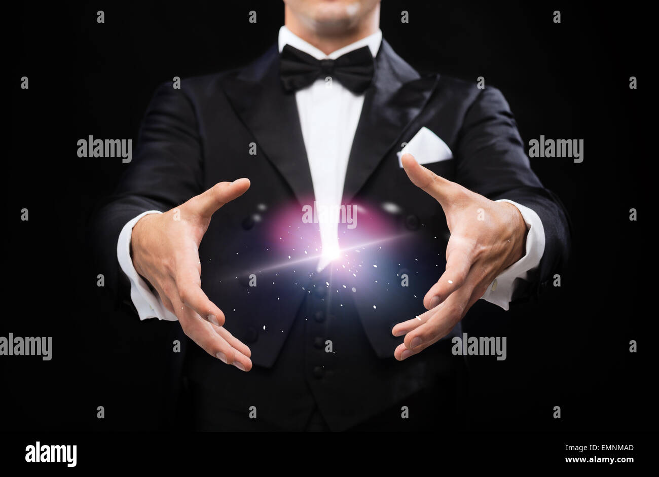 magician in top hat showing trick Stock Photo - Alamy