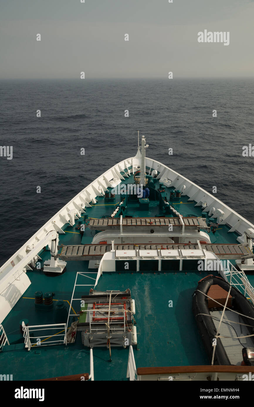 Sailing ship mist hi-res stock photography and images - Alamy