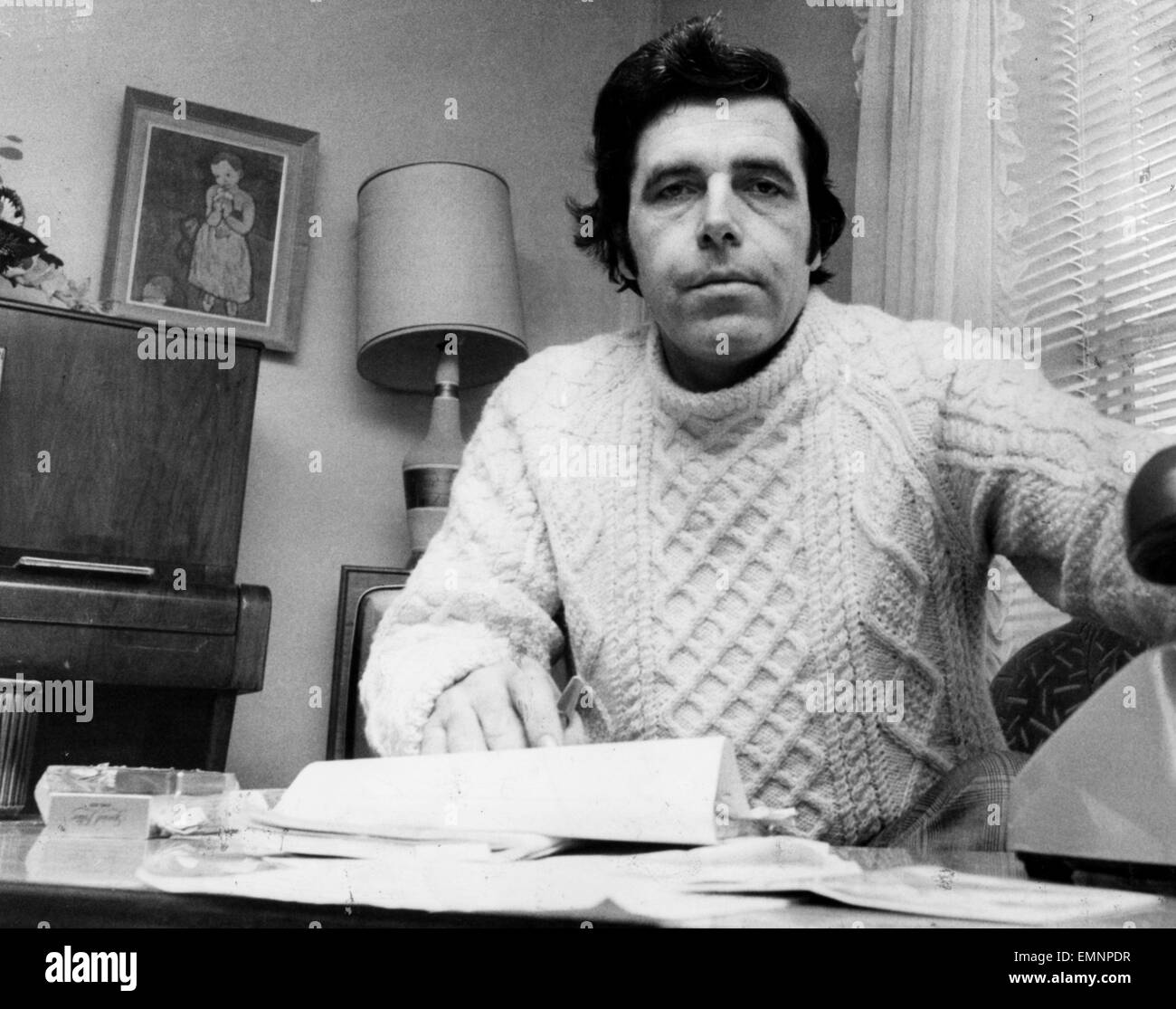 November 1976 hi-res stock photography and images - Alamy