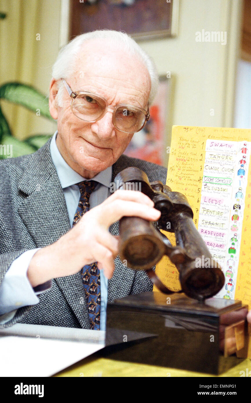 Commentators horse hi-res stock photography and images - Alamy