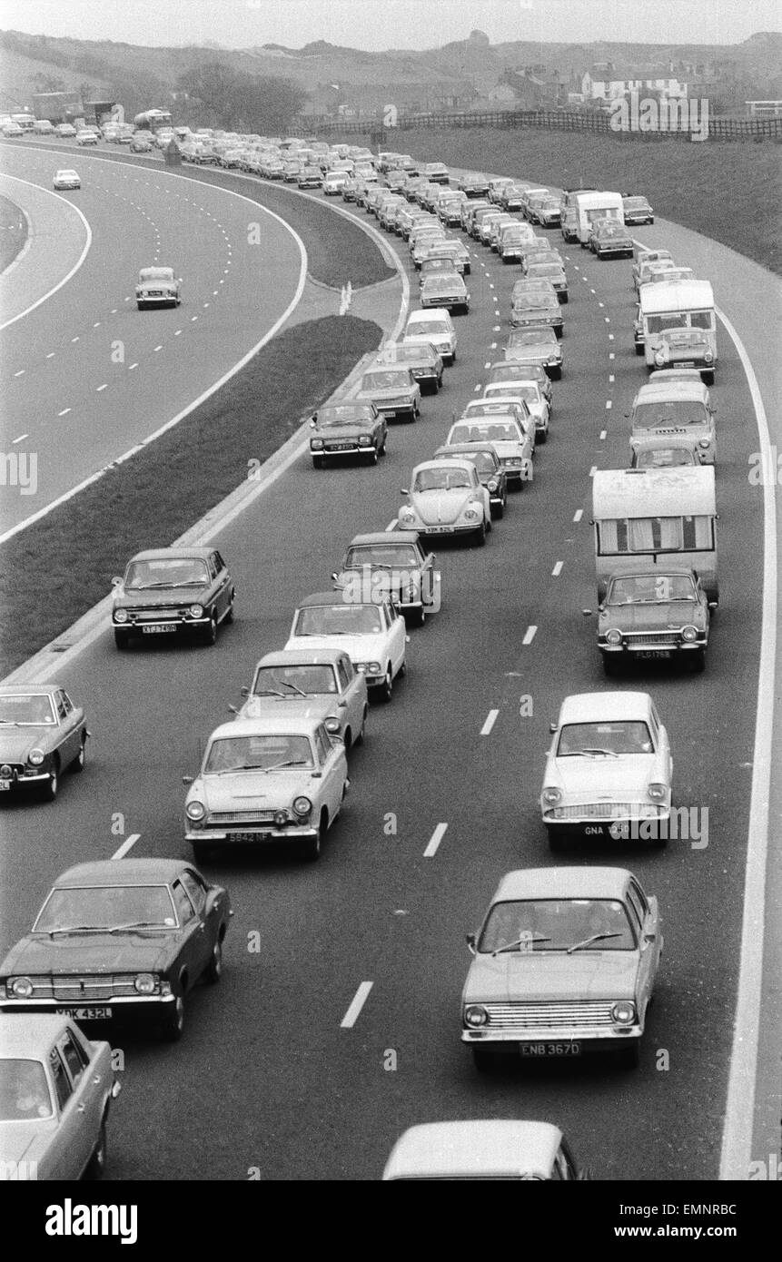 Road traffic congestion on Black and White Stock Photos & Images - Alamy