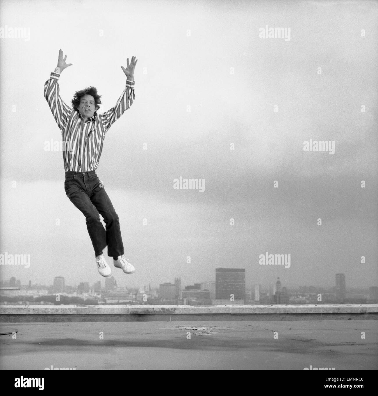 1980s london skyline hi-res stock photography and images - Alamy