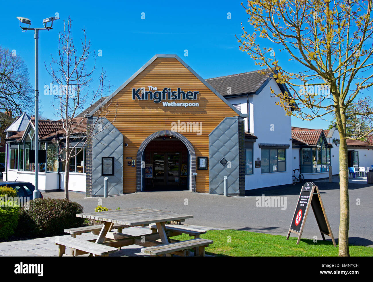 The Kingfisher, a Wetherspoon pub, in Poynton, Cheshire, England UK ...