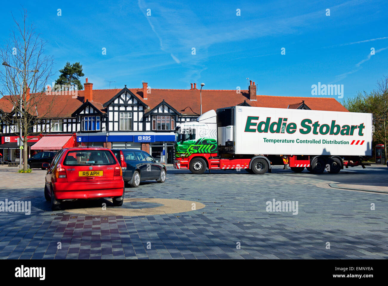 New shared space scheme for traffic in Poynton,Cheshire Stock Photo - Alamy