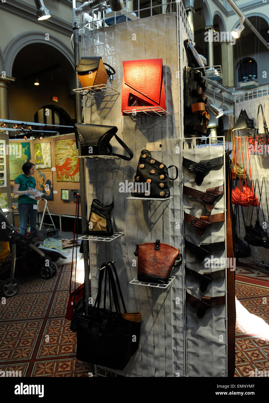 (150422) -- WASHINGTON D.C., April 22, 2015 (Xinhua) -- Exhibits are ...