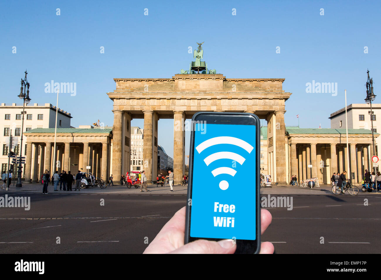 Internet connection in the city, for everyone, for free, to use with a ...