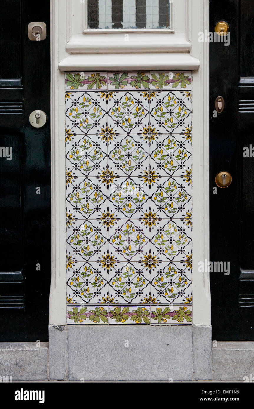 Tiels hi-res stock photography and images - Alamy