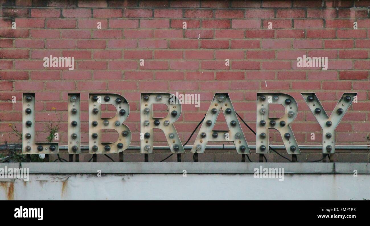 Cutback library hi-res stock photography and images - Alamy