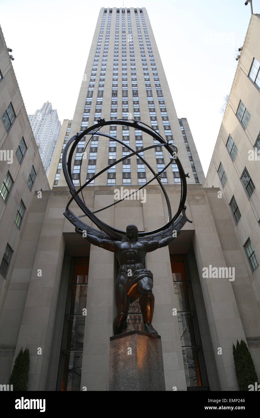 USA. New York City. Statue of Titan Atlas, by Lee Lawrie, 1937. Art ...