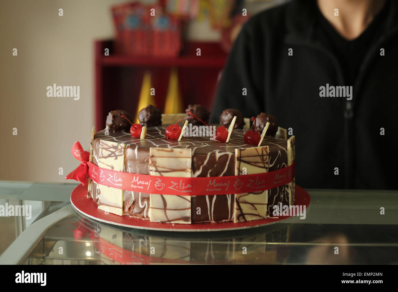 Gaza City, The Gaza Strip, Palestine. 22nd Apr, 2015. Birthday-Cake at ...