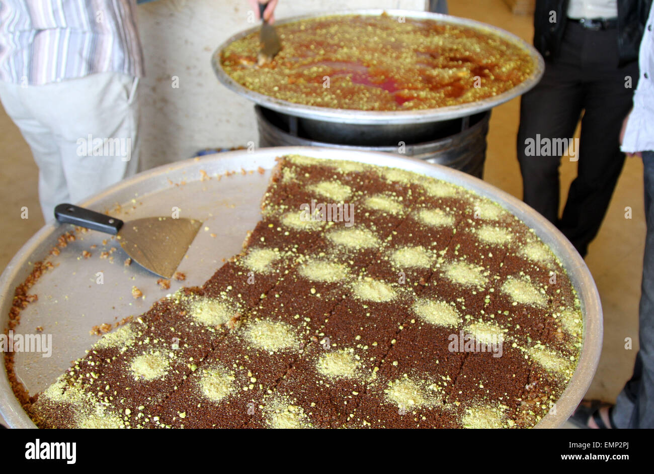 Knafa hi-res stock photography and images - Alamy