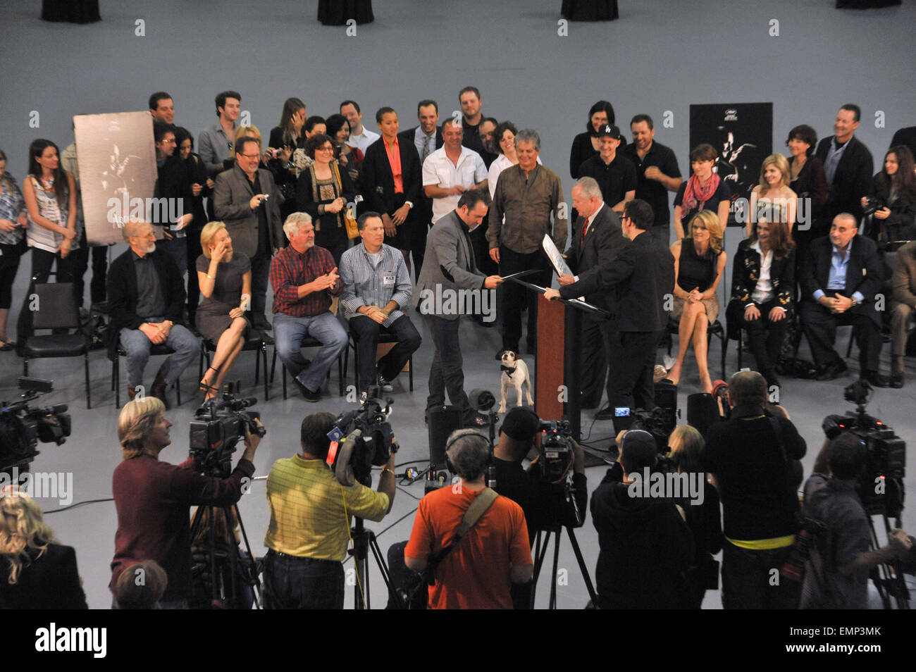 LOS ANGELES, CA - JANUARY 31, 2012: The Artist cast on Stage 5 at Red ...