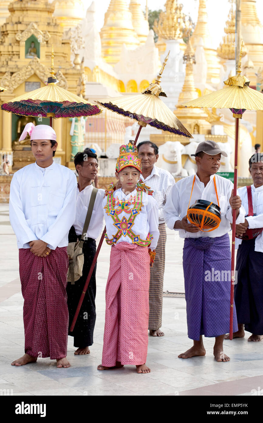 Buddhist novitiation ceremony hi-res stock photography and images - Alamy