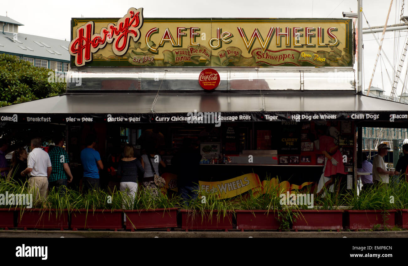 Harry's Cafe de Wheels in Wooloomooloo Stock Photo - Alamy