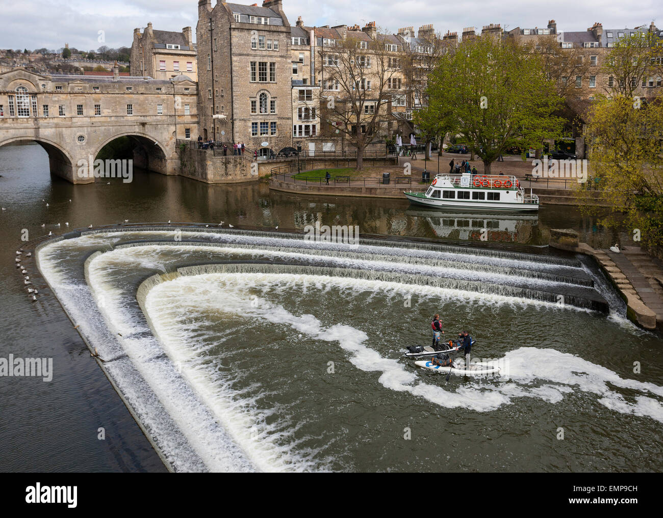River Avon flowing through Bath city Somerset Stock Photo - Alamy