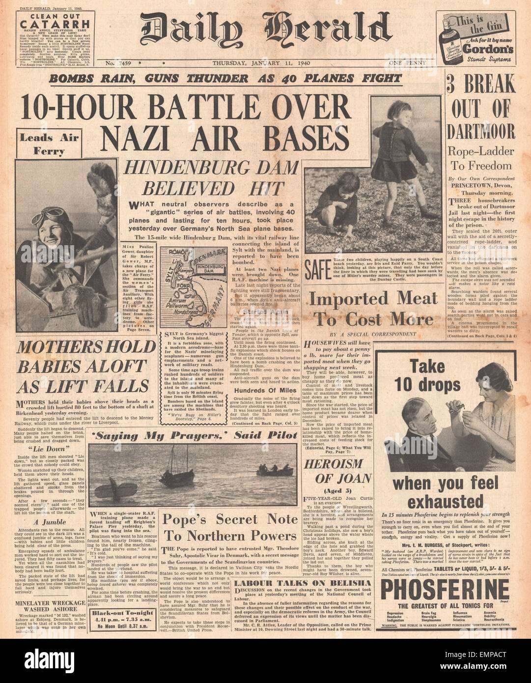 Raf north front hi-res stock photography and images - Alamy