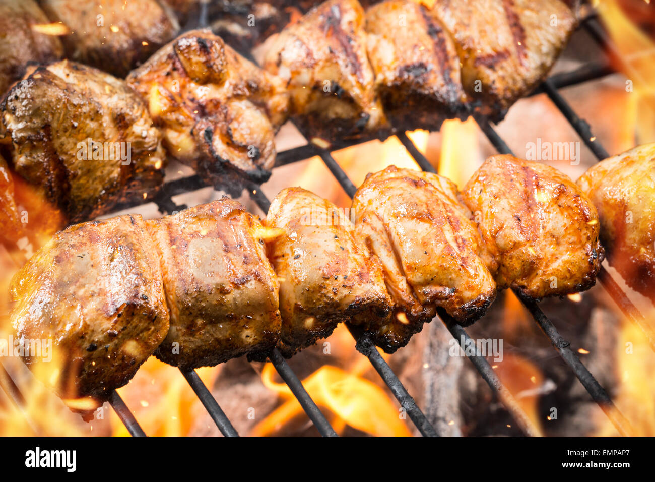 Skewer cook hi-res stock photography and images - Alamy