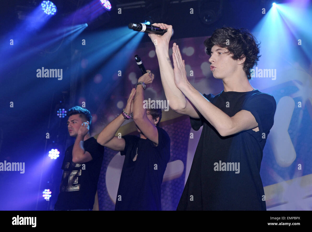 'The X Factor' evictees Blonde Electra and Overload Generation perform ...