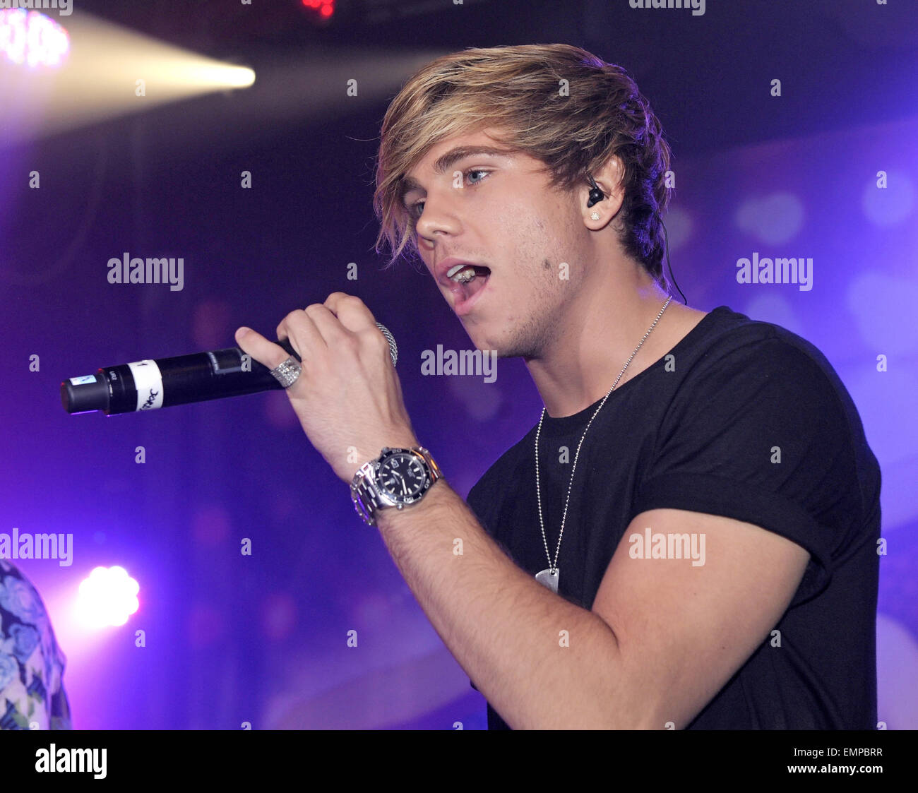 'The X Factor' evictees Blonde Electra and Overload Generation perform ...