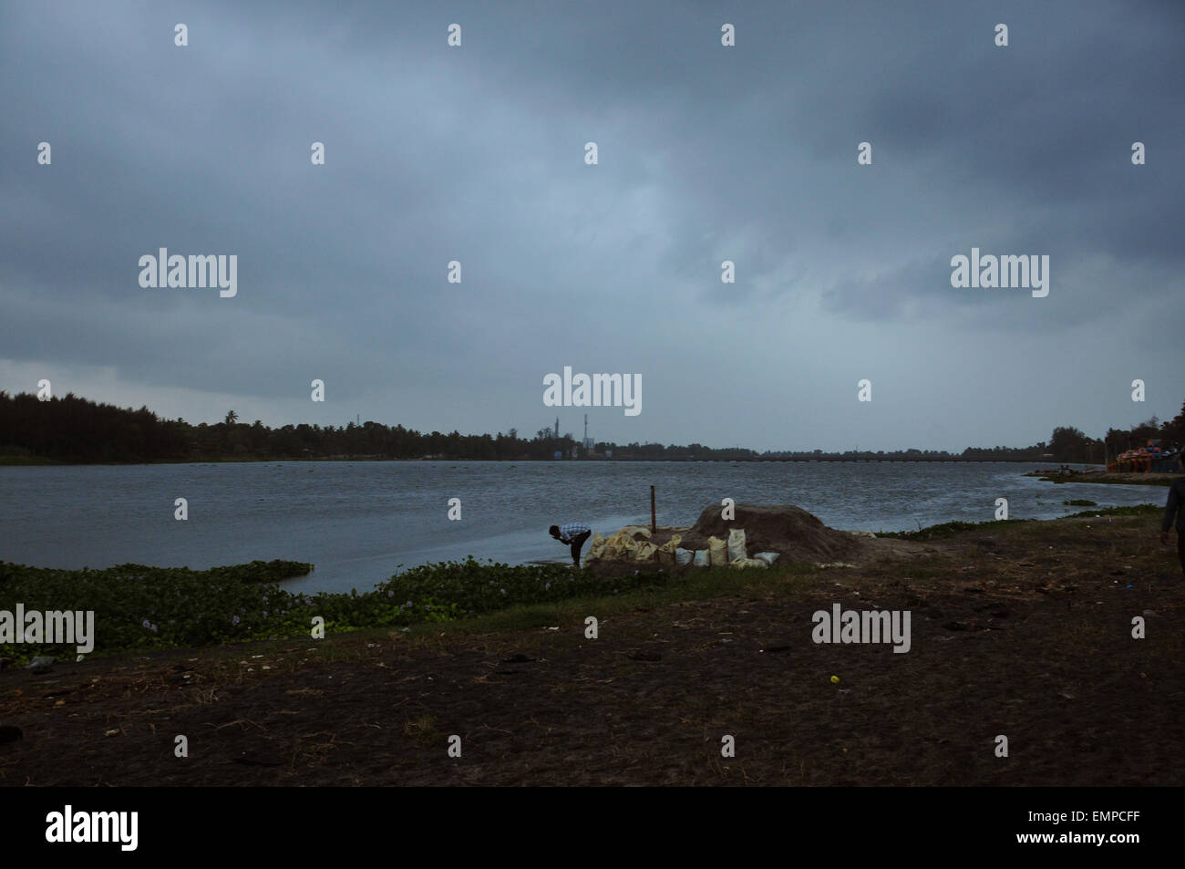 Side views hi-res stock photography and images - Alamy