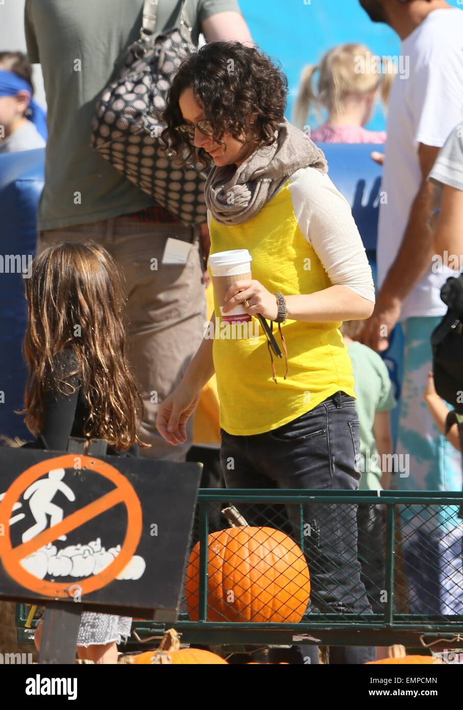 Pregnant Sara Gilbert and partner Linda Perry spend time as a family at ...