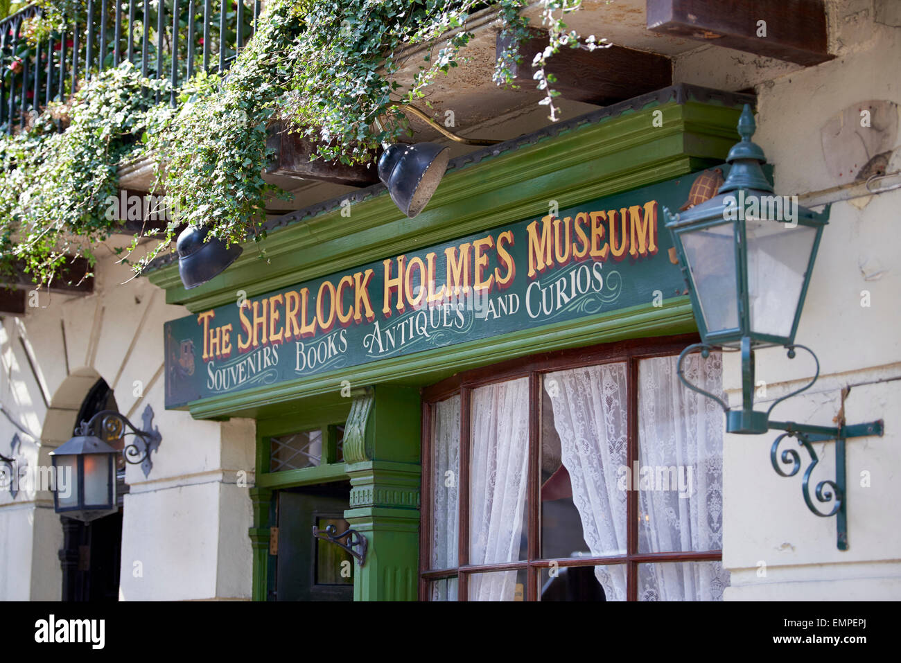 22 baker street hi-res stock photography and images - Alamy