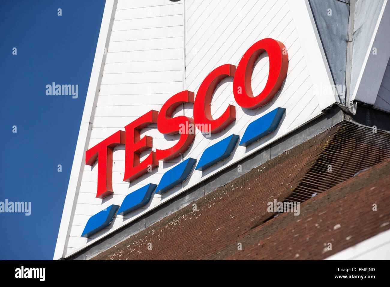 Tesco Sign Outside Stock Photos & Tesco Sign Outside Stock Images - Alamy