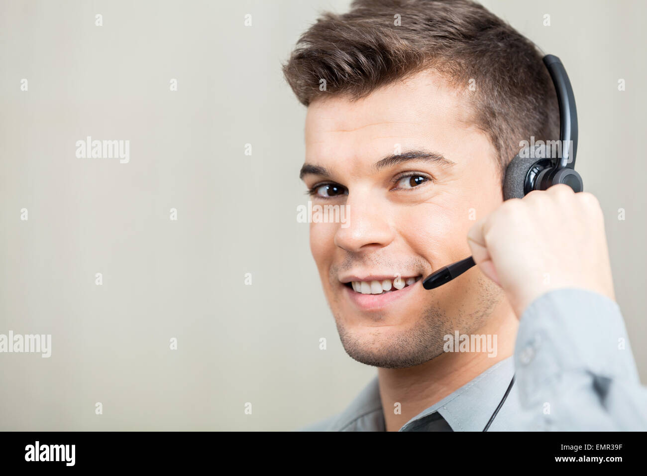 Center speaking hi-res stock photography and images - Alamy
