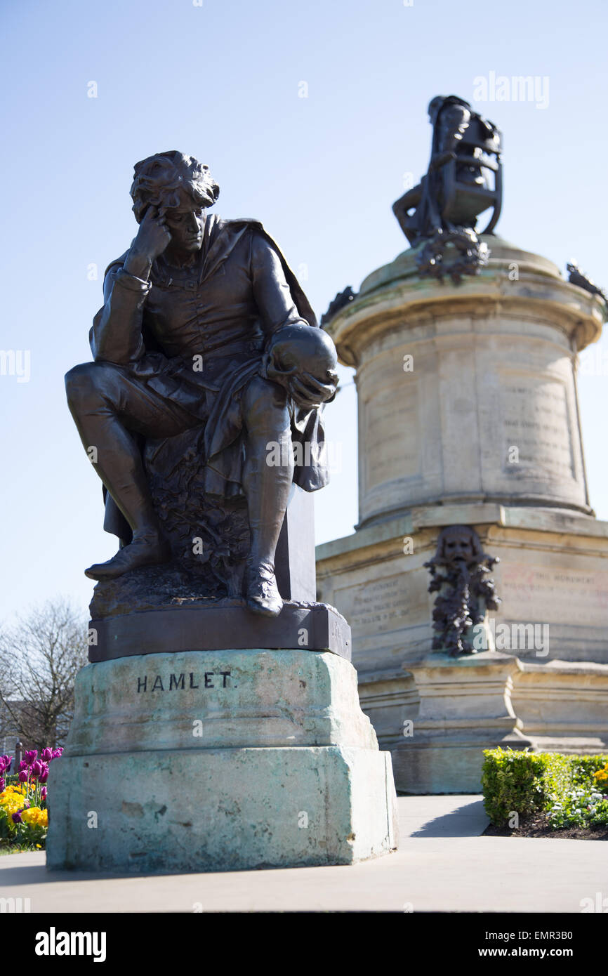 Statue of Hamlet in front of the Shakespeare statue in Bancroft Gardens ...