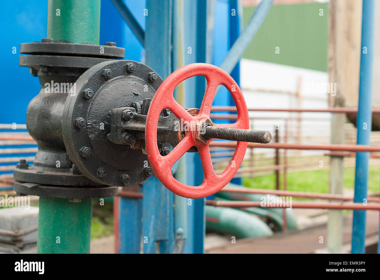 Cast iron valve hi-res stock photography and images - Alamy