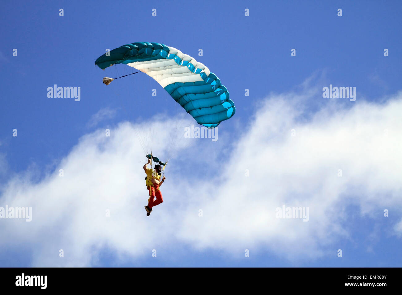 Skydiving jumping out plane hi-res stock photography and images - Alamy