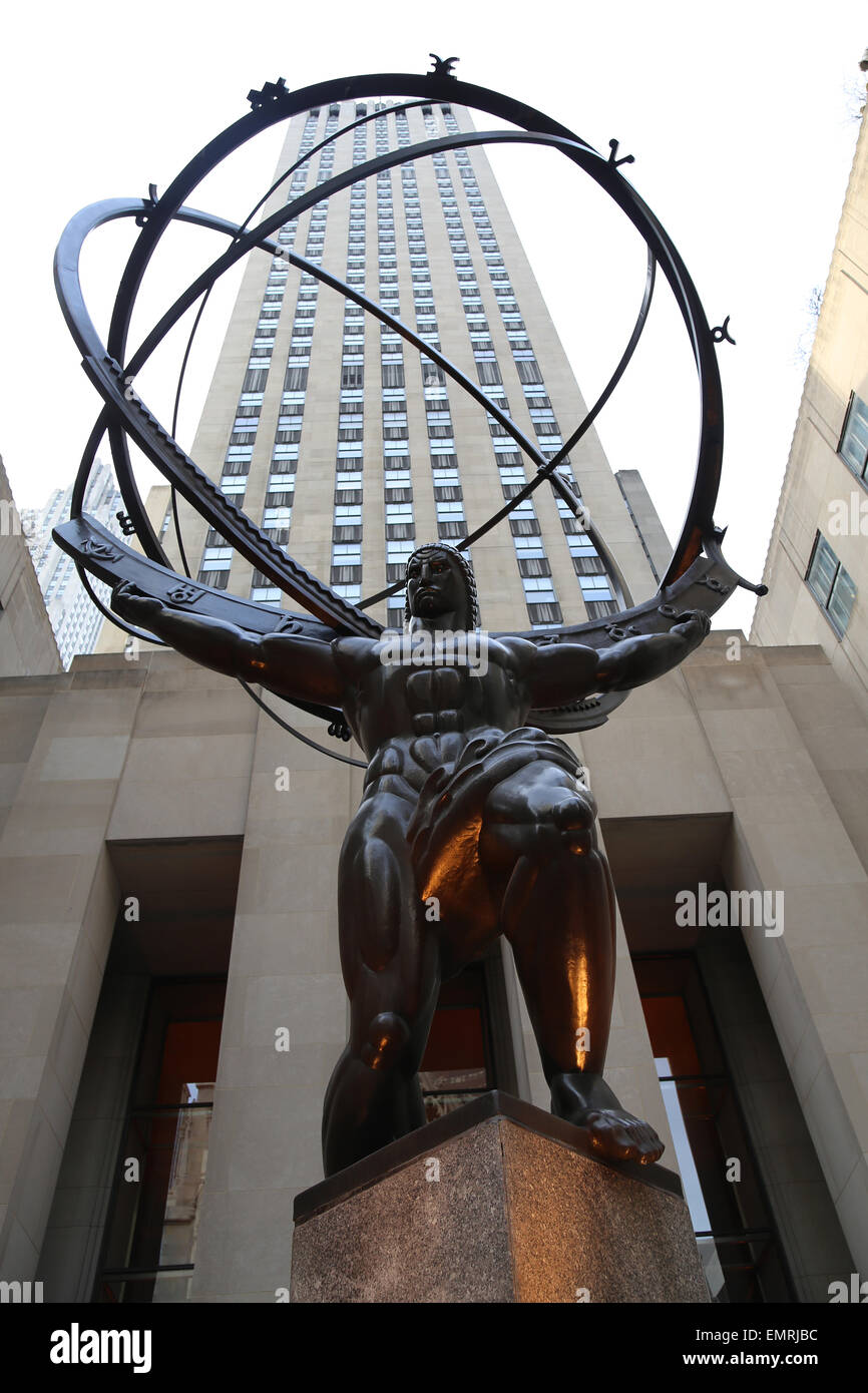 USA. New York City. Statue of Titan Atlas, by Lee Lawrie, 1937. Art ...