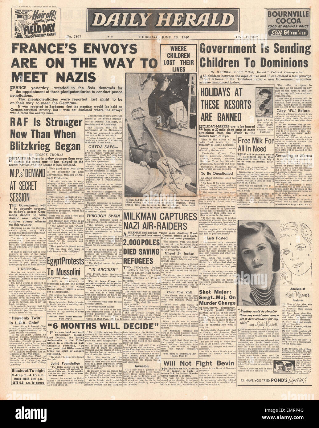 Hitler mussolini peace chamberlain hi-res stock photography and images ...